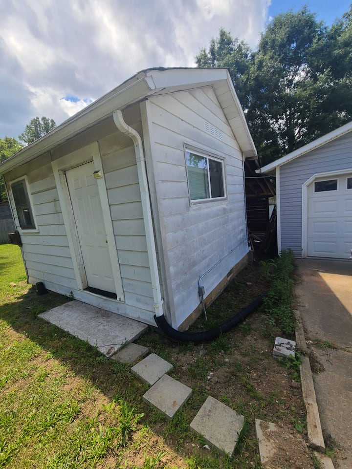 Little Country Apartment - Eden, NC