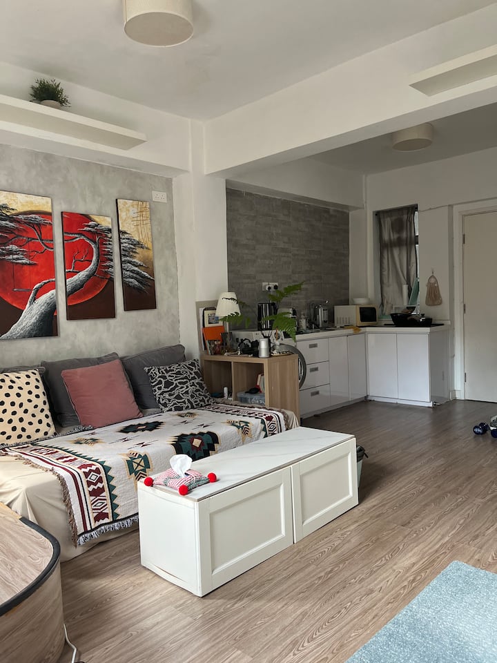 Spacious Apartment Locates In Soho, Central - Hongkong