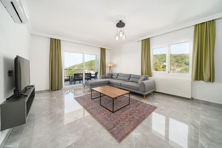 Doğa,deniz Ve Yunan Adası Manzarası Bir Arada - Turquie