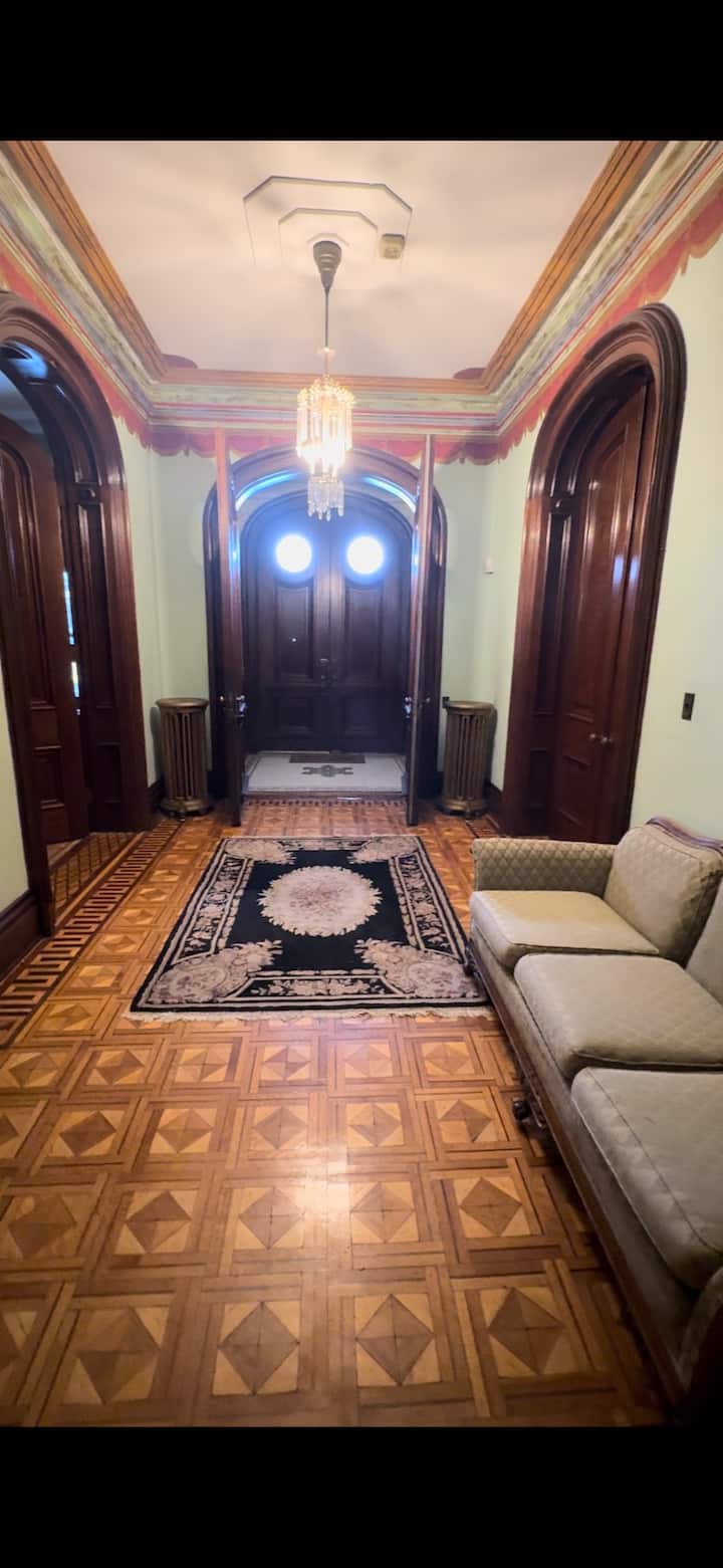 Bohemian Room In Hartwell House - Plattsburgh, NY