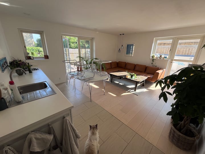 Rummeligt Hus Tæt På Byen - Copenhagen