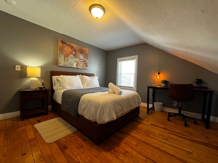 Cozy Private Room 3 Near Federal Hill -Shared Apt - Rhode Island