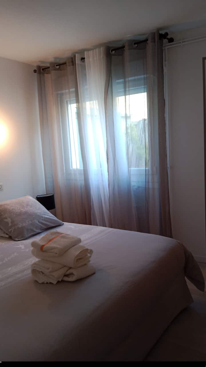 Location Chambre Saisonnière - La Cavalerie