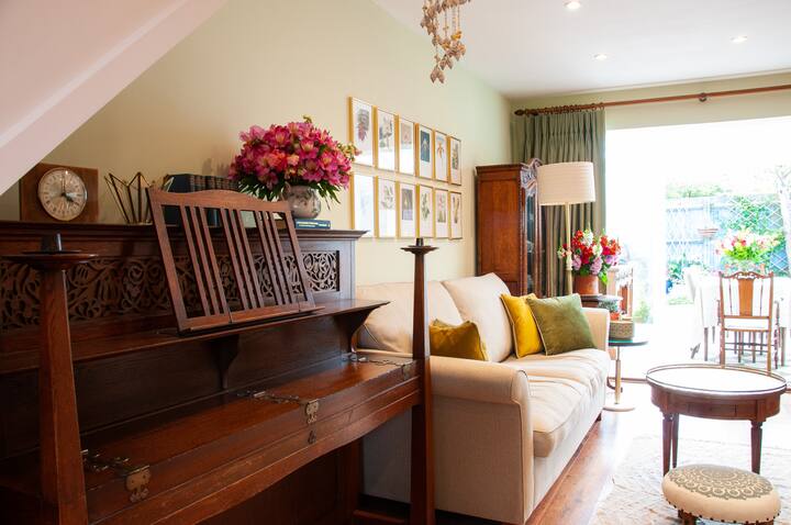 2 Bedroom House In Chichester Nr Goodwood & Beach - Chichester