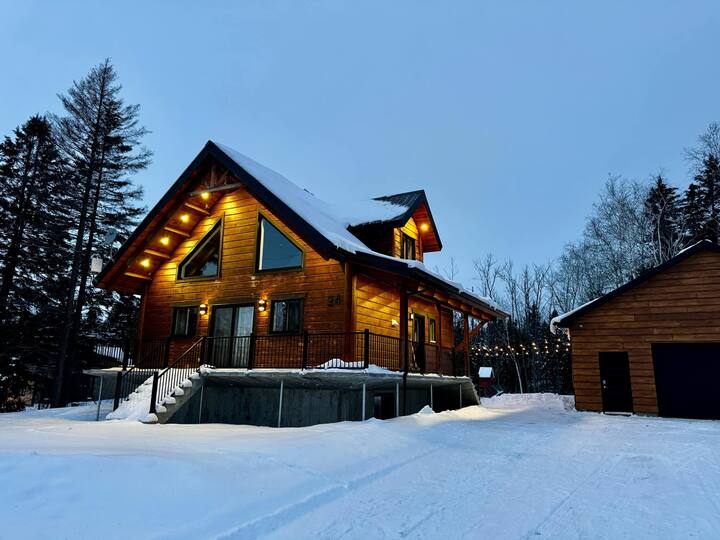 Chalet Des Iles Aux Abords Du Lac-saint-jean - Alma, QC, Canada