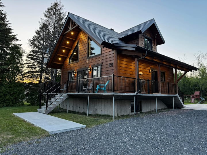 Chalet Avec Spa Au Lac-st-jean | Plein Air Nature - Alma