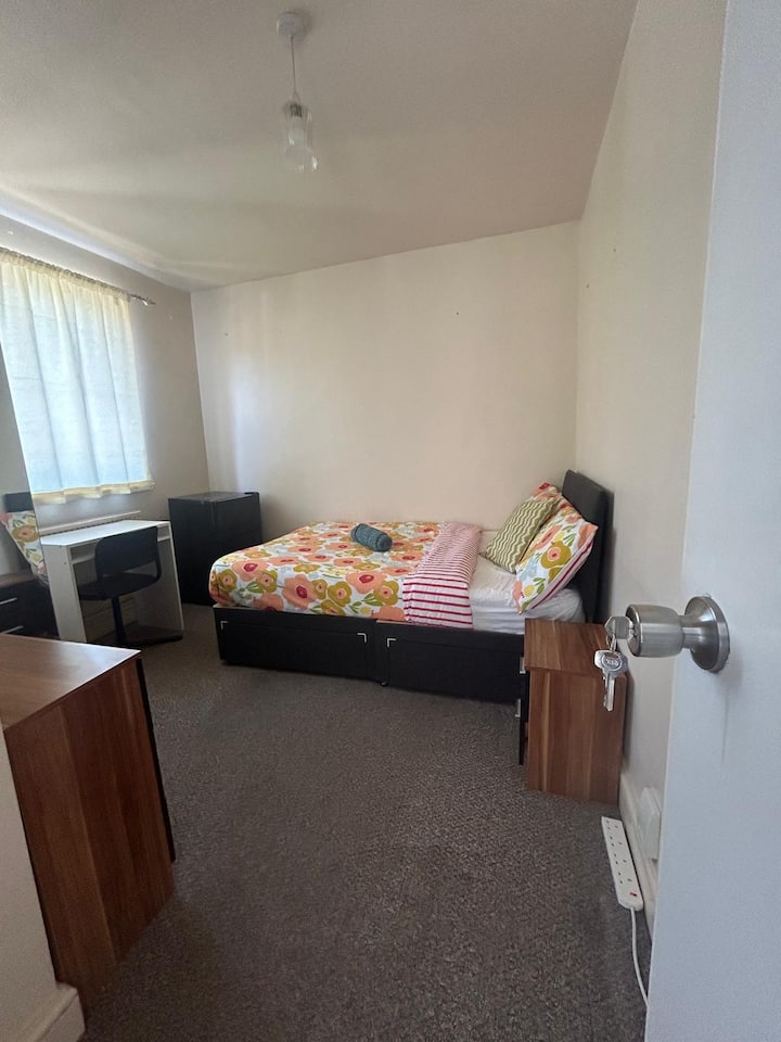 Comfortable Homely Room - Essex