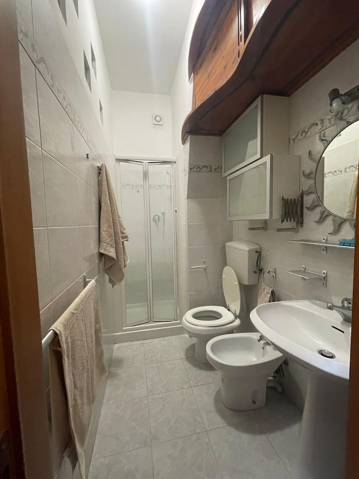 Vicino Porto Parking Privato - Livorno