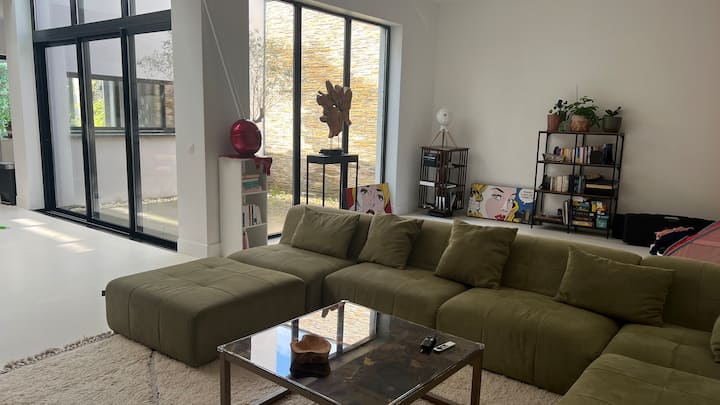 Maison Cubique Familiale - Croix