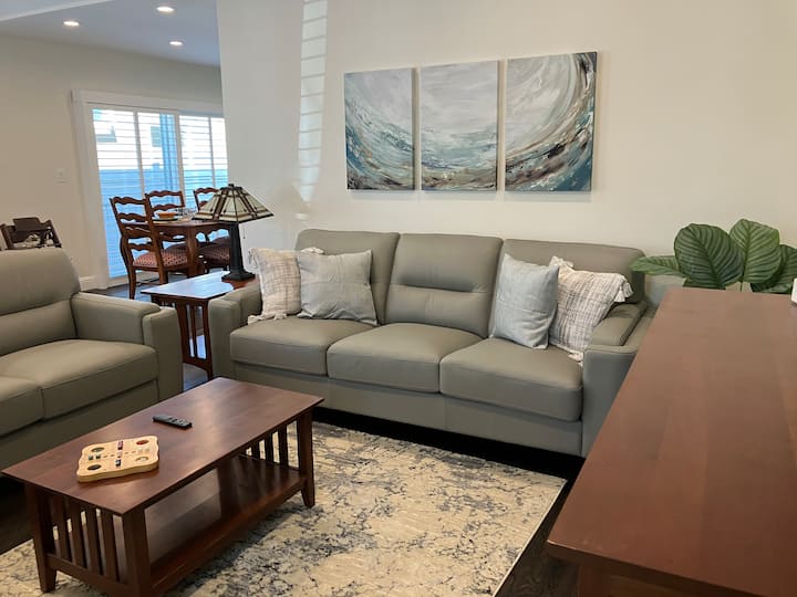Coastal Island Cottage - Long Beach, CA