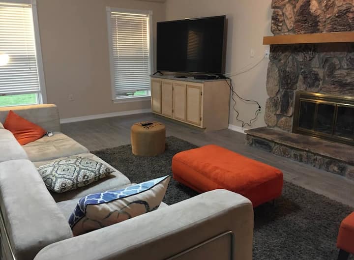 Comfy Cozy: Bedroom 1 - Pearland, TX