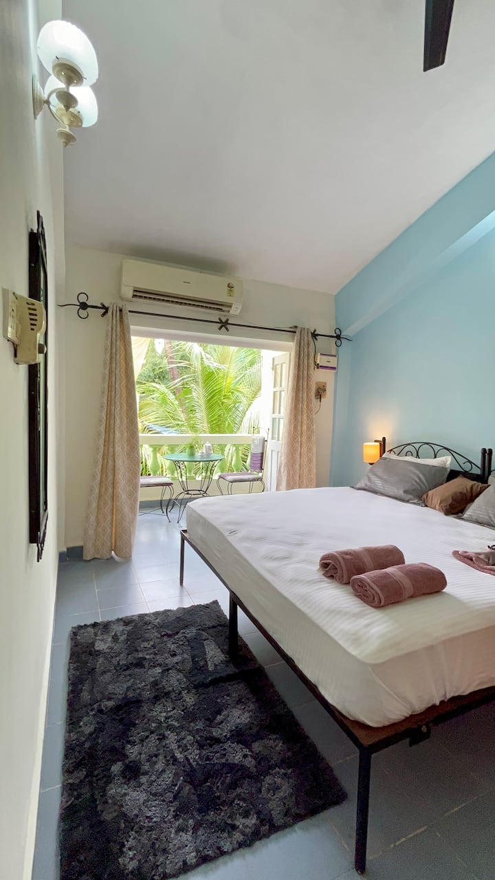 1bhk W Pool | 2min To Beach| Felice Stays - Goa