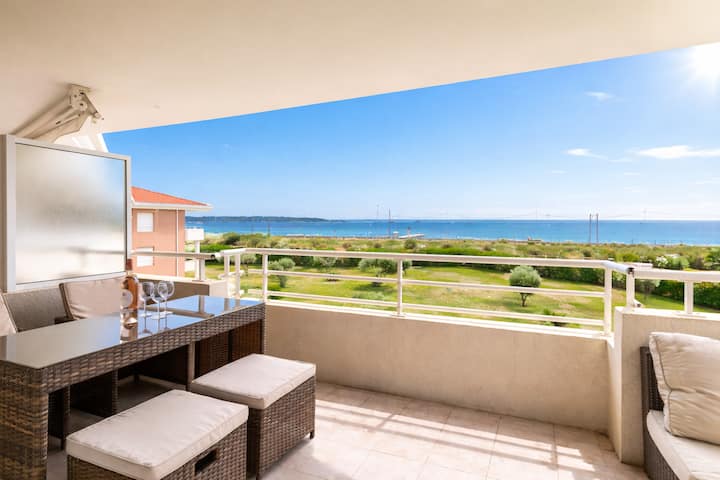 Modern Beachfront Family Apartment With Pool - Antibes