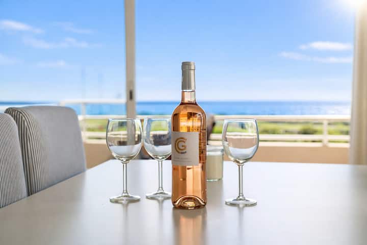 Modern Beachfront Family Apartment With Pool - Antibes