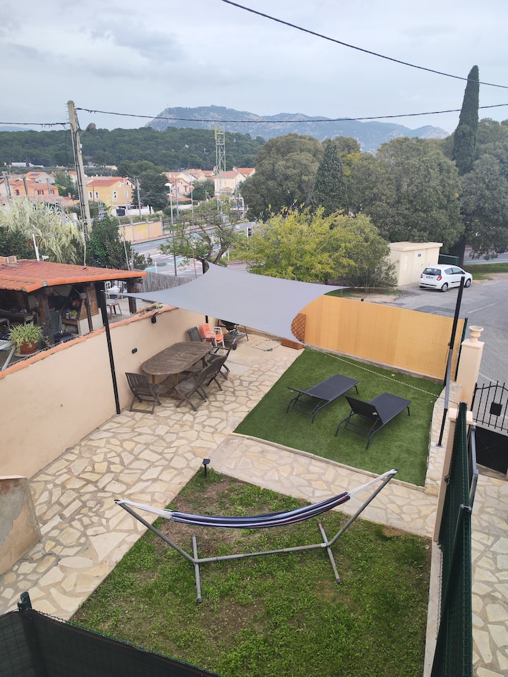 Chez Jean 
"La Provence Authentique"
70m2 - Toulon