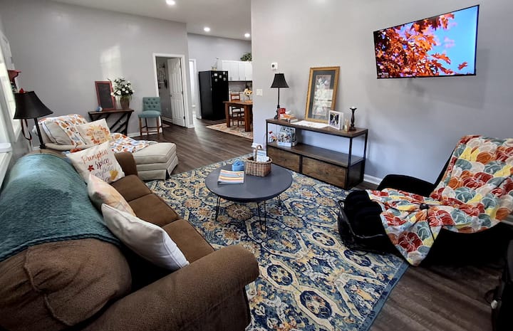 Pet-friendly 2br | Work-ready | Near Greenville - Piedmont, SC