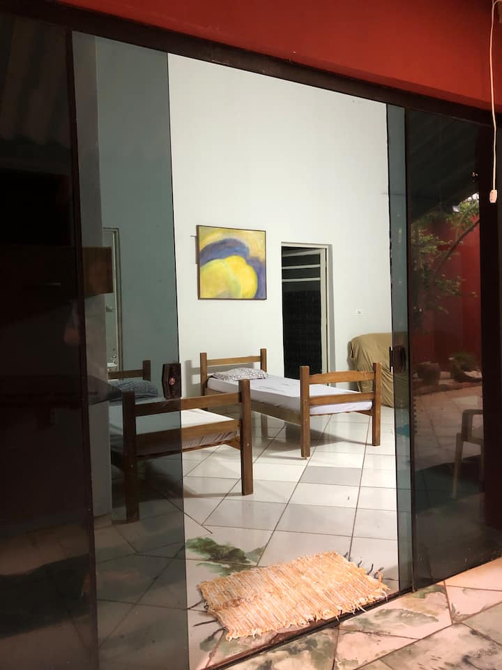 Casa Trevo| Privativa, Ampla E Bem Localizada. - Dourados