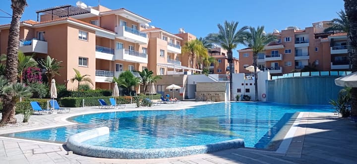 Iris Village Apartment With Swimming Pools - Paphos