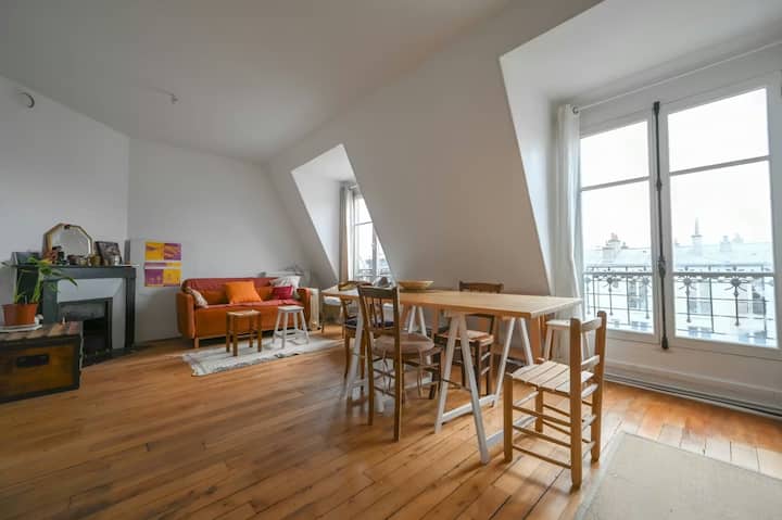 Cozy Rooftop Perch In Oberkampf - Paris