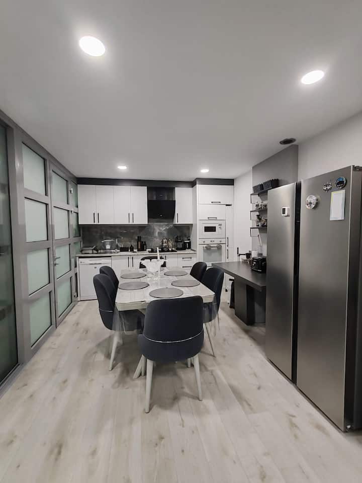 Private Room In Central Antalya Old Town - Antalya