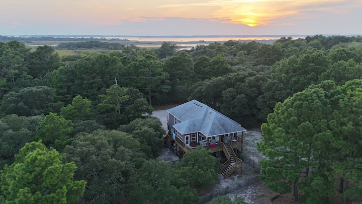 Dog-friendly, Cozy, Private - Coastal Hideaway! - Carova Beach, NC