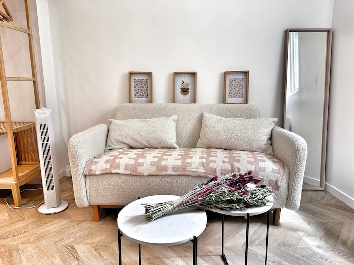 Studio Rénové, Climatisé, Hauteurs Du Vieux Nice - Castel Plage - Nice