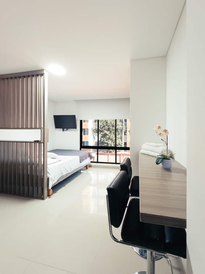 02 Modern Bright Apt South• Full Kitchen • Tv • Ac - Cali