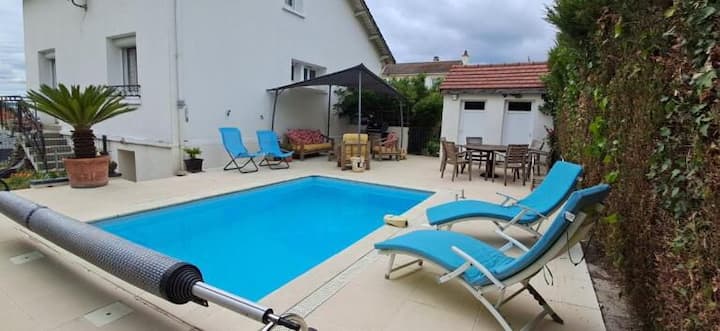 Les Chambres De Dany - ibis budget Châtellerault Nord
