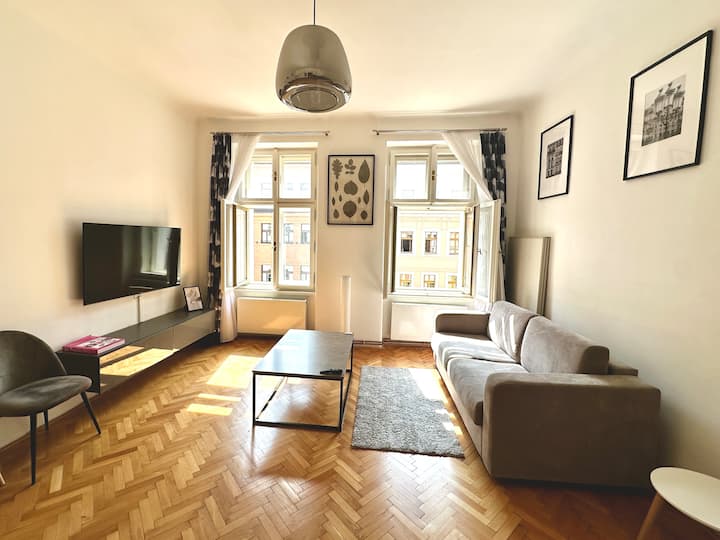 Cozy Apartment In Fantastic Location!superhost 5* - Prague