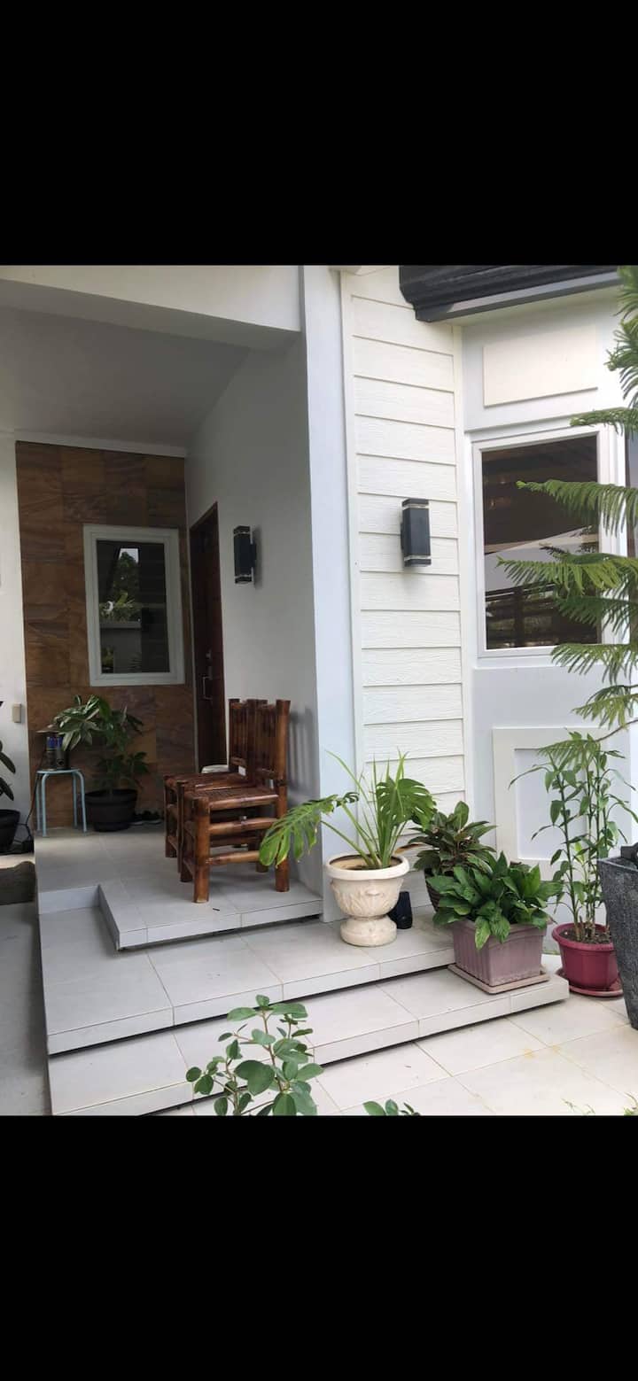 Staycation House Near  Sm City - Batangas