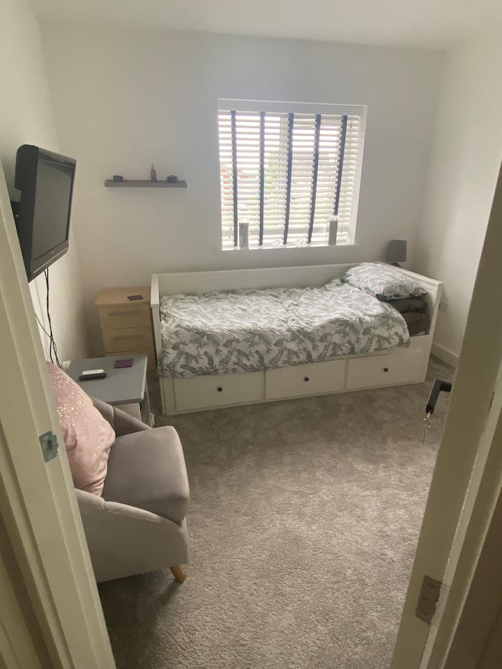 Reenside Double Room With Own Bathroom - Newport