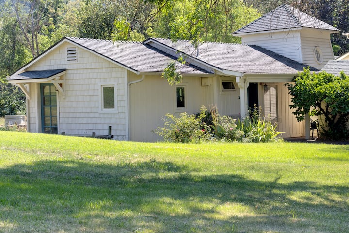 1853 Farmhouse-country Yet Five Minutes To Ashland - Ashland, OR