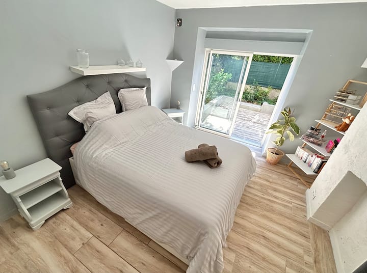 Logement Complet Avec Jardin, Centre-ville - Nantes