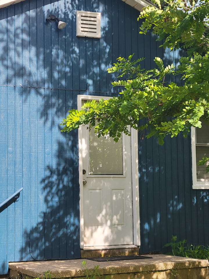 Sandcrane Cottage - Holland, MI