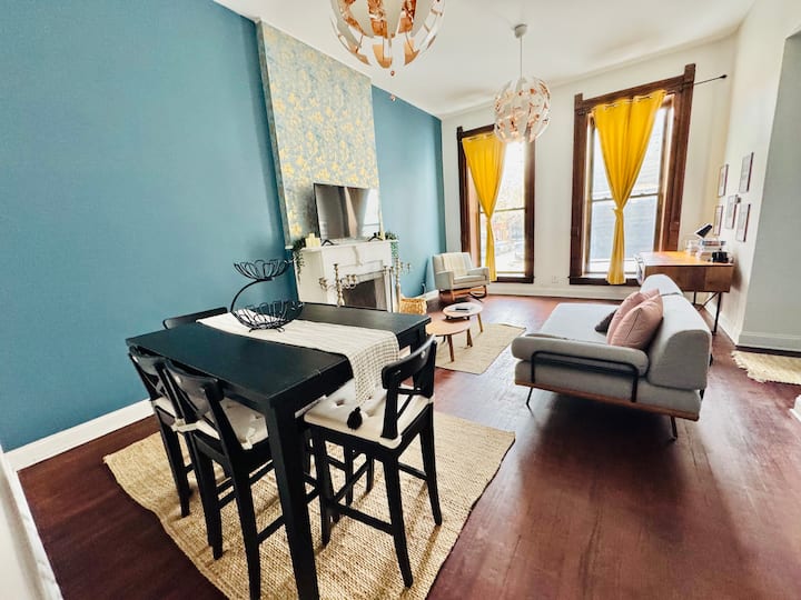 Modern& Spacious 2br Unit/ Walk To Everywhere - Chicago