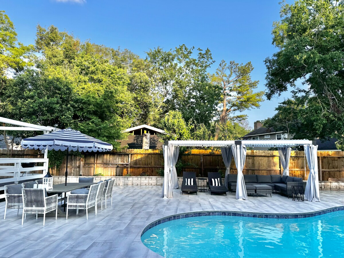 Downtown Houston Vacation Rentals with a Pool - Houston, TX | Airbnb