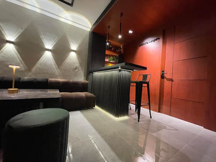 Obie's  Luxurious Family Place With Ktv Lounge - Malabon