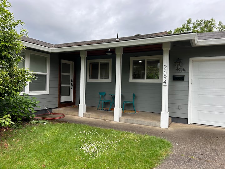 Hayden Bridge Home - Springfield, OR