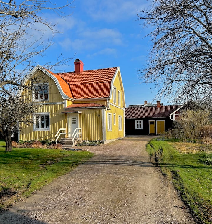 Villa Solbacka 20-talshus I Centrala Tibro - Tibro