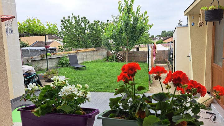 Grande Maison Avec Beau Jardin - Gonesse