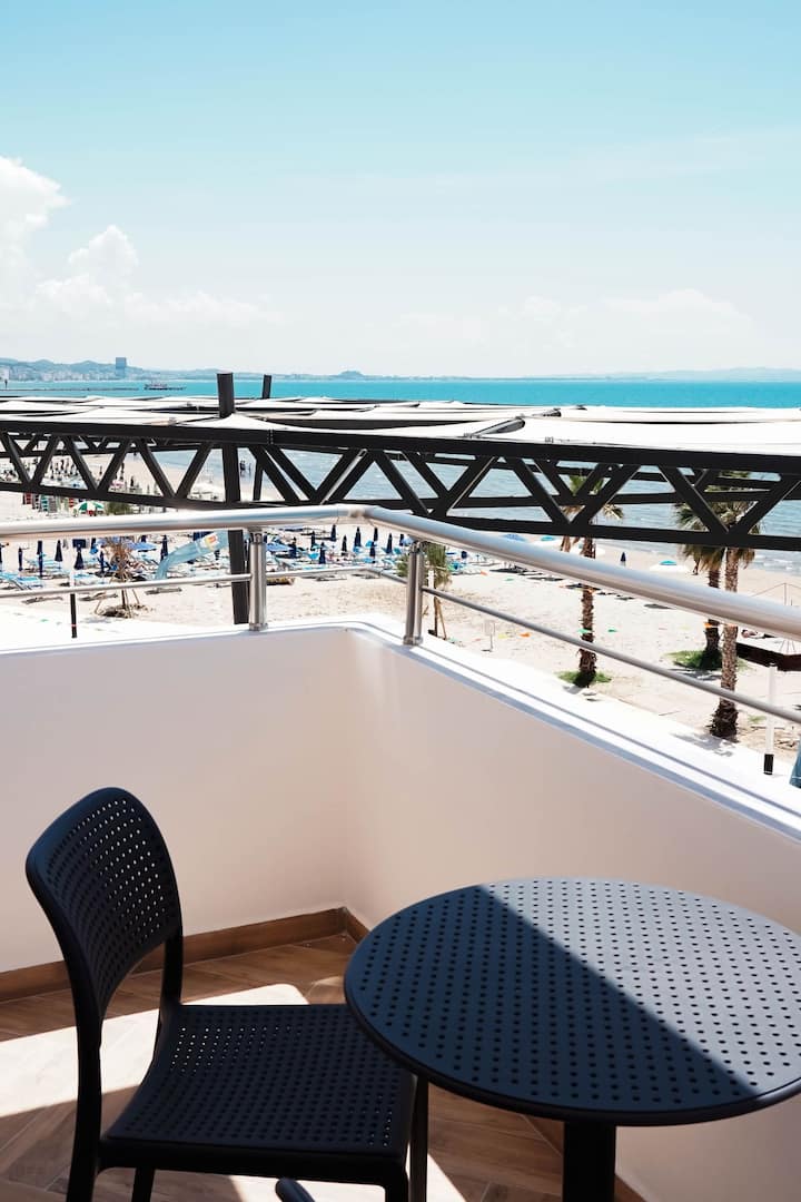 Family Room With Sea View - Durrës