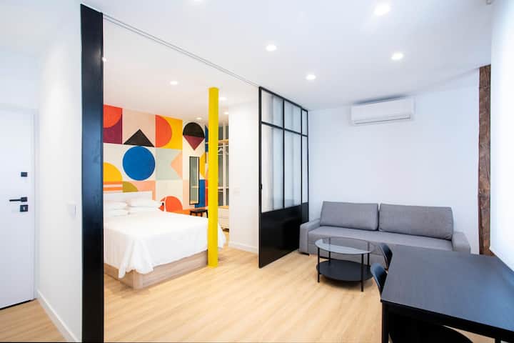 Un Hogar Moderno En El Madrid De Los Austrias - Madrid
