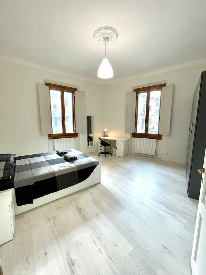 Savoia Apartment – 4bd Spazioso Con Giardino - Florence