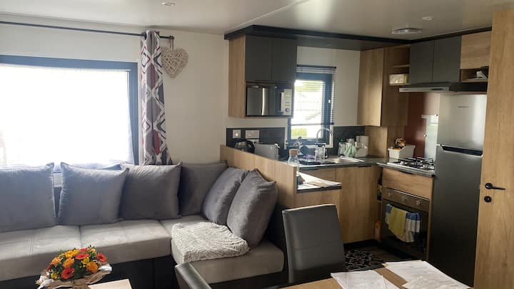 Mobil Home Tout Confort Neuf à Louer - Ouistreham