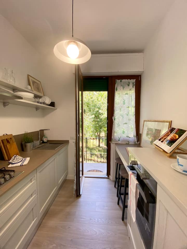 A Casa Di Luca - Quiet Apartment With Balcony - Siena