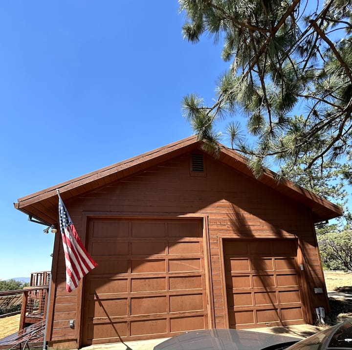 The Lazy Pine Cabin - Murphys, CA