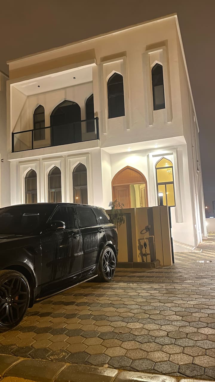 ڤيلا حديثه  للاجار / Modern Villa - Salalah