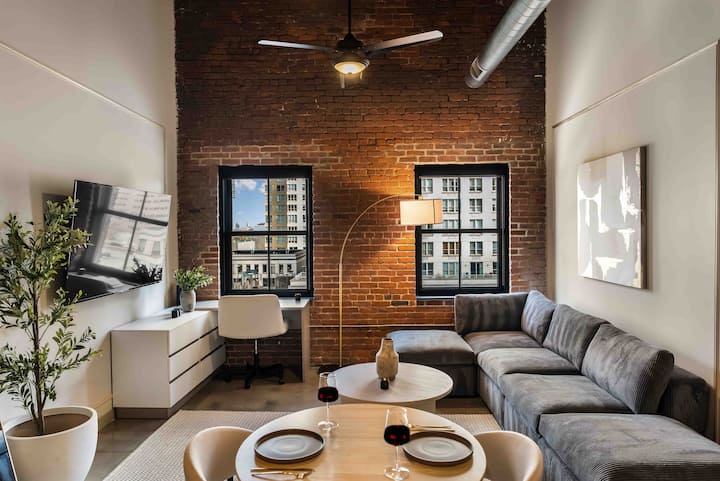 The Harrington® - Designer Loft Near Nyc - Jersey City, NJ
