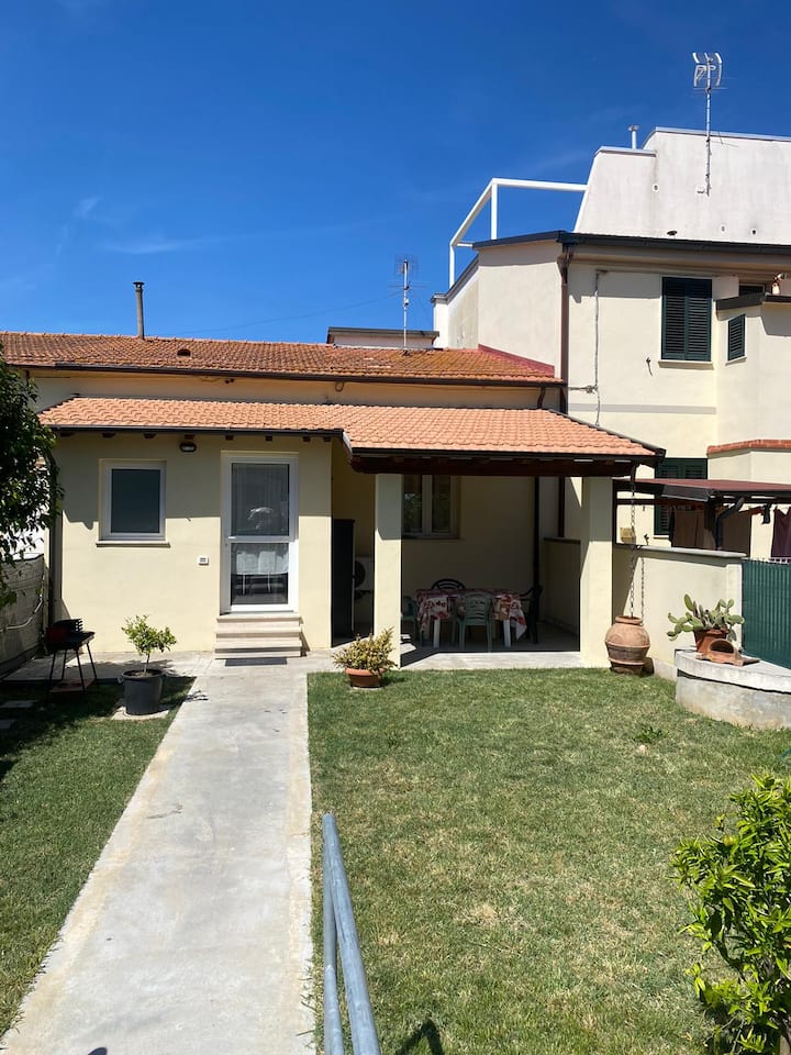 Casa Vacanze Indipendente (5 Minuti Dal Mare) - Cecina