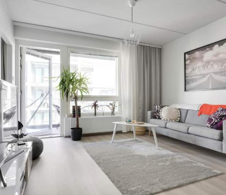Cosy Two-room Ap. With A Balcony In Helsinki - Helsinki